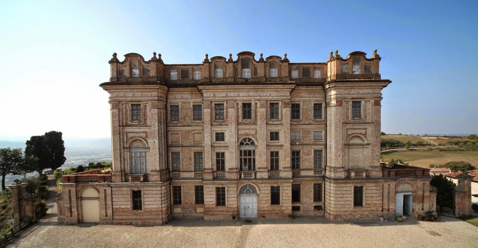 Giornata Nazionale ADSI, visite gratuite di 30 residenze storiche in ...